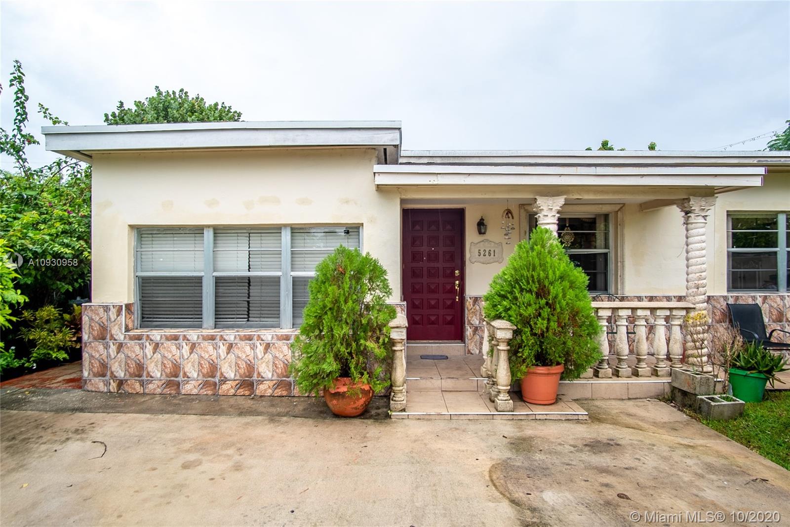 5261 SW 1st St Coral Gables FL 33134 | Property Details | ComeHome